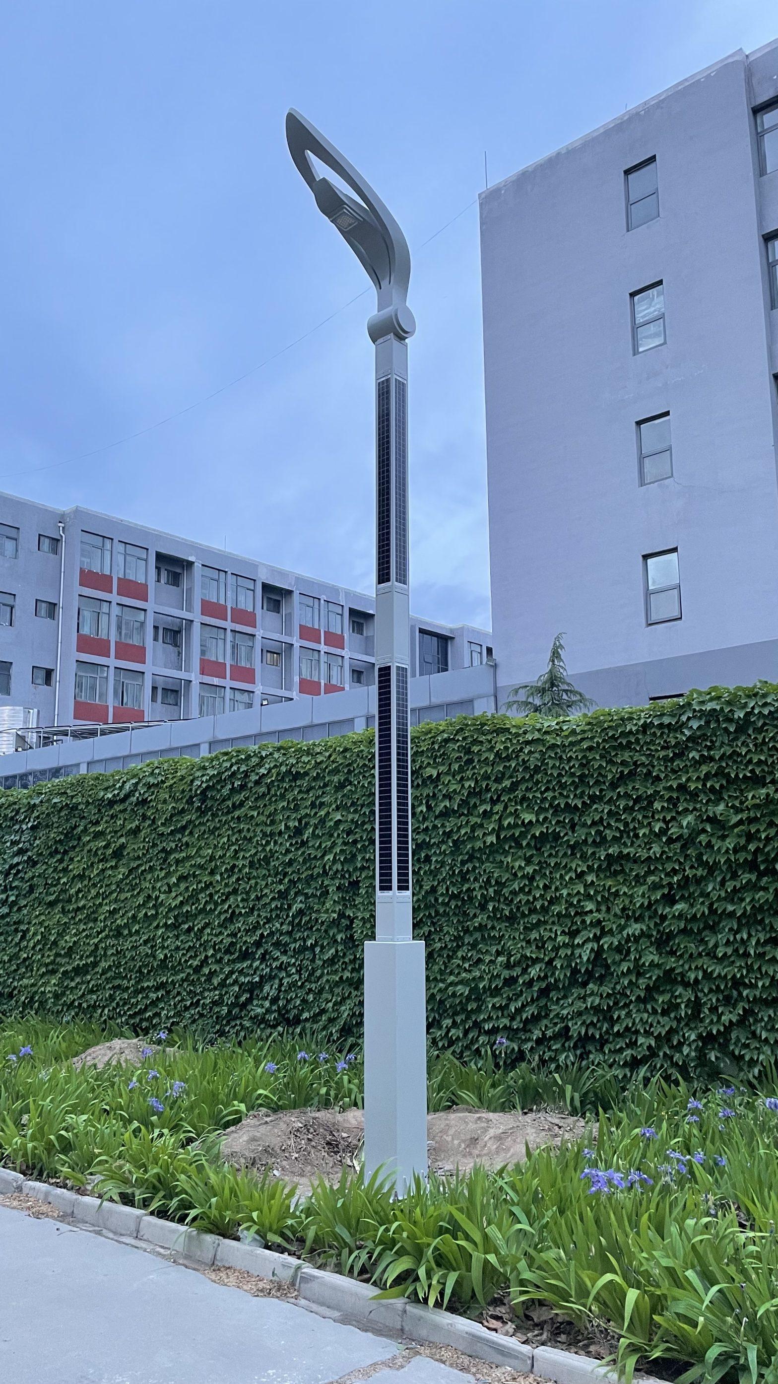780pcs Solar Frame For Garden Wrap Pole Project - NEWLIGHT ENERGY